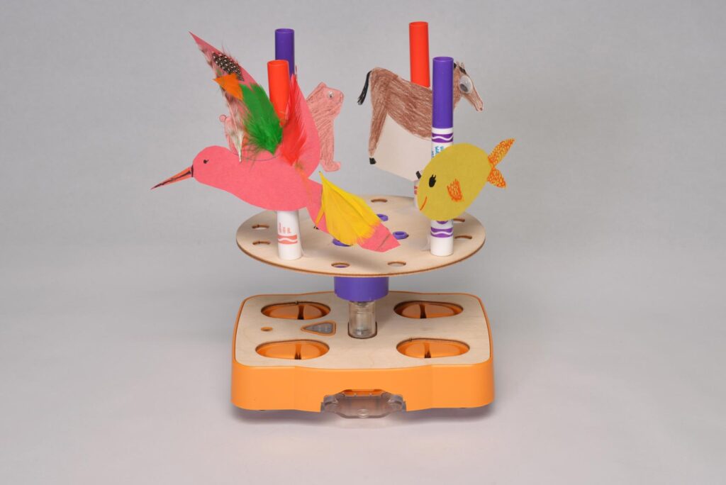Turntable Art Platform - KinderLab Robotics, Inc.